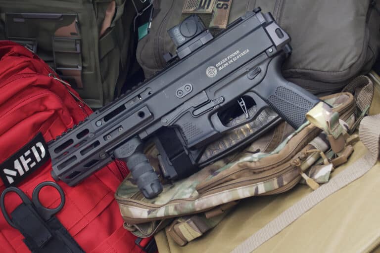 MLOK: The Ultimate Guide to Modular Firearm Accessories - Kinetic ...